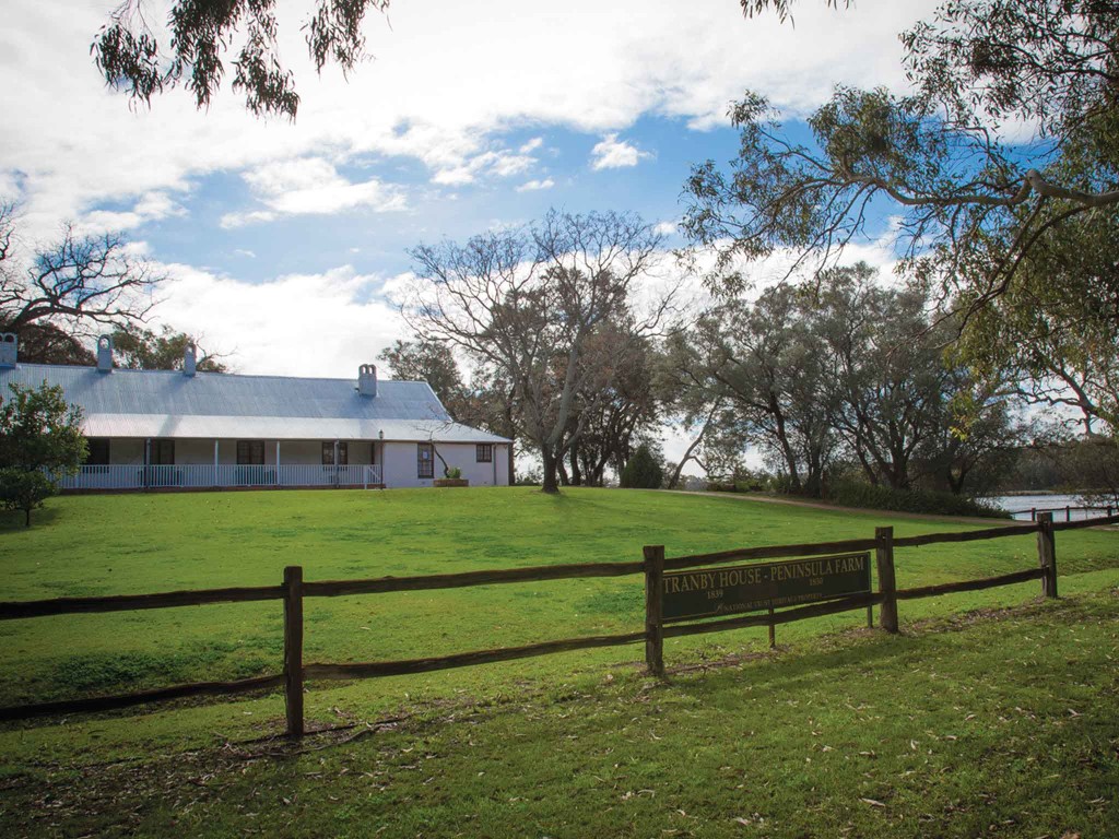 Peninsula Farm at Wu-rut Woorat on Whadjuk Nyoongar Country - Hello Perth