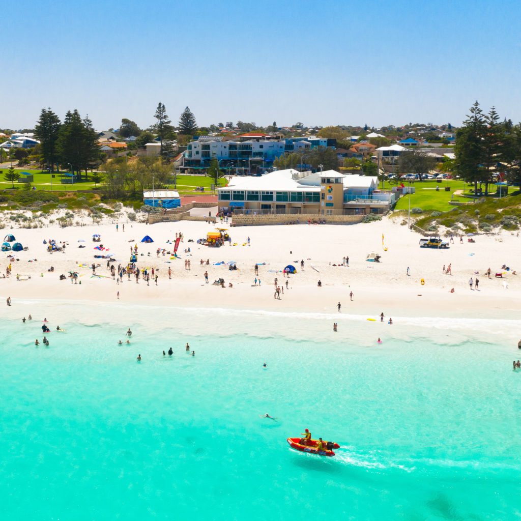 Mullaloo Beach Hotel - Hello Perth